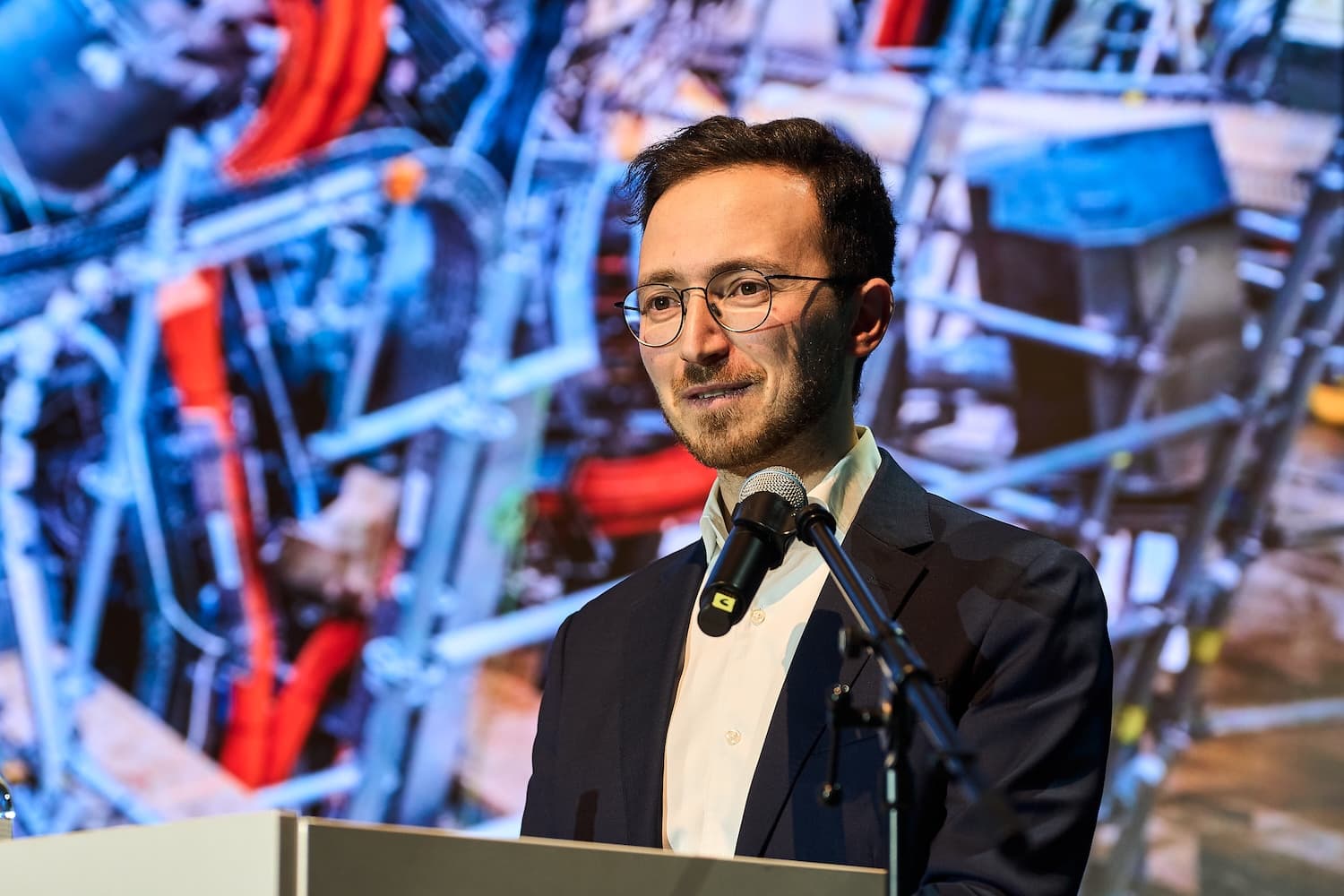 Hockeista olimpico, rivale di Panatta, miliardario: la storia di Ion ...