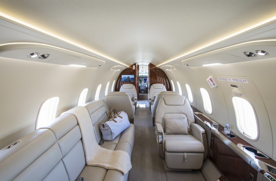 Quanto costa volare da Milano sui jet privati di Warren Buffett ...