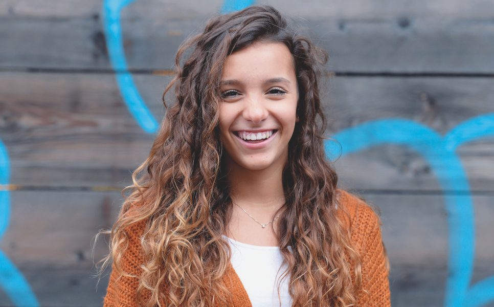 Iris Ferrari, da youtuber a scrittrice per Mondadori grazie agli ...