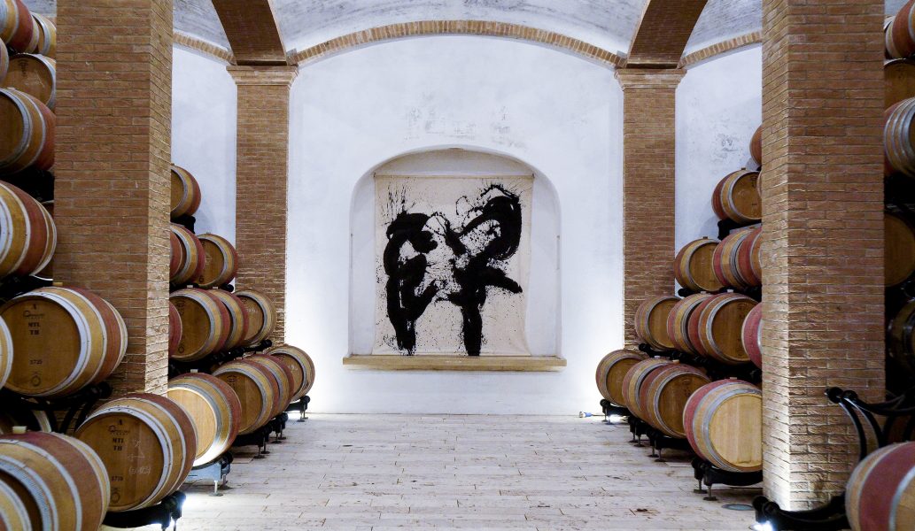 Luziah Hennessy porta l'arte contemporanea nelle cantine del Chianti ...