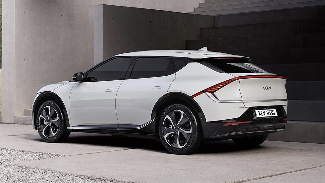 Arriva la Kia EV6. Le prime foto ufficiali della prima “born electric ...