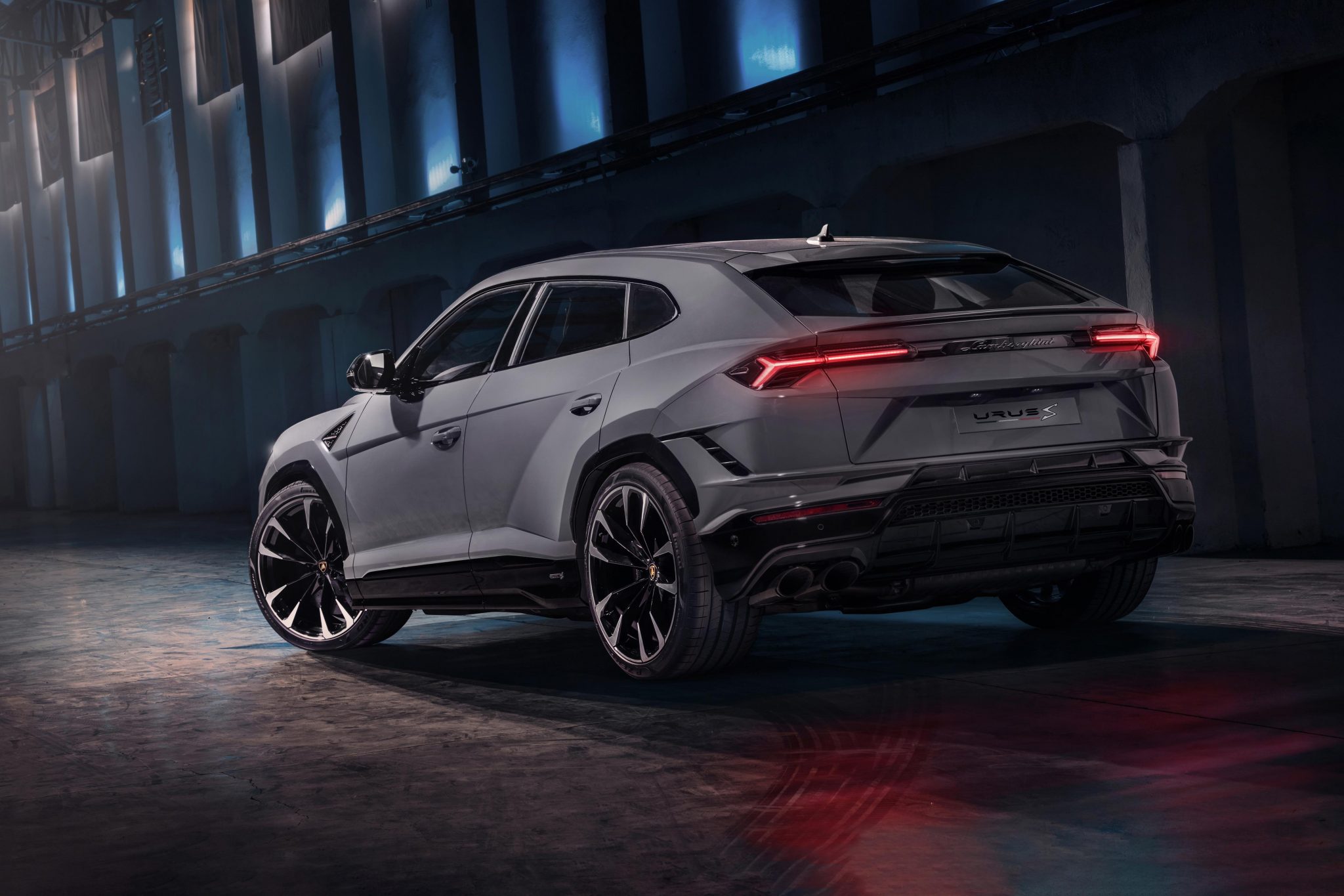 Tutta la potenza di Lamborghini Urus S: il super suv con 666 cavalli ...