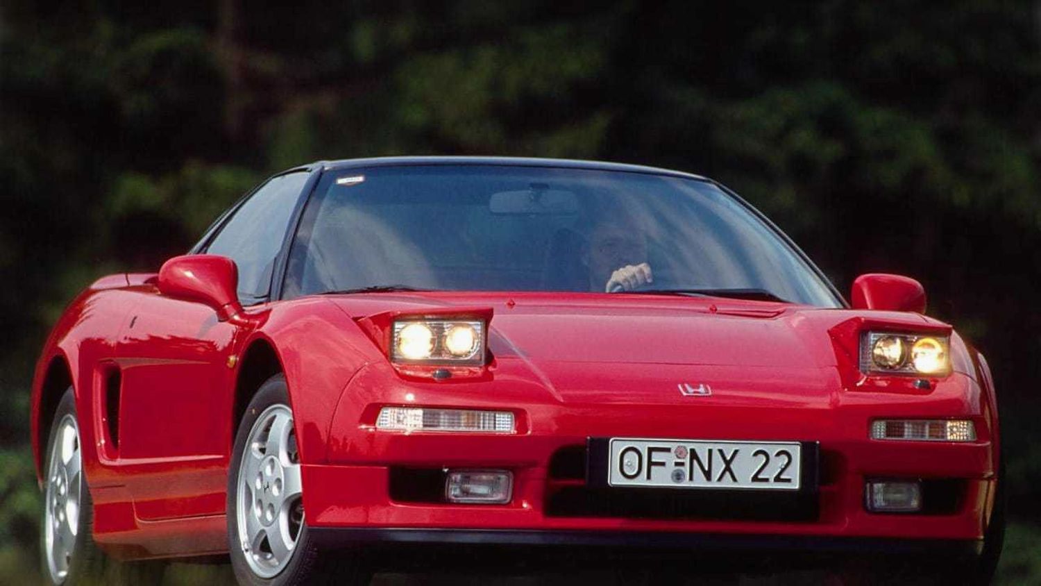 Leclerc, Hamilton, Senna: quali sono i bolidi da strada dei piloti di ...