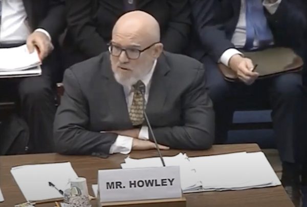 Nicholas Howley, miliardario con il "Satana dei componenti aerei"