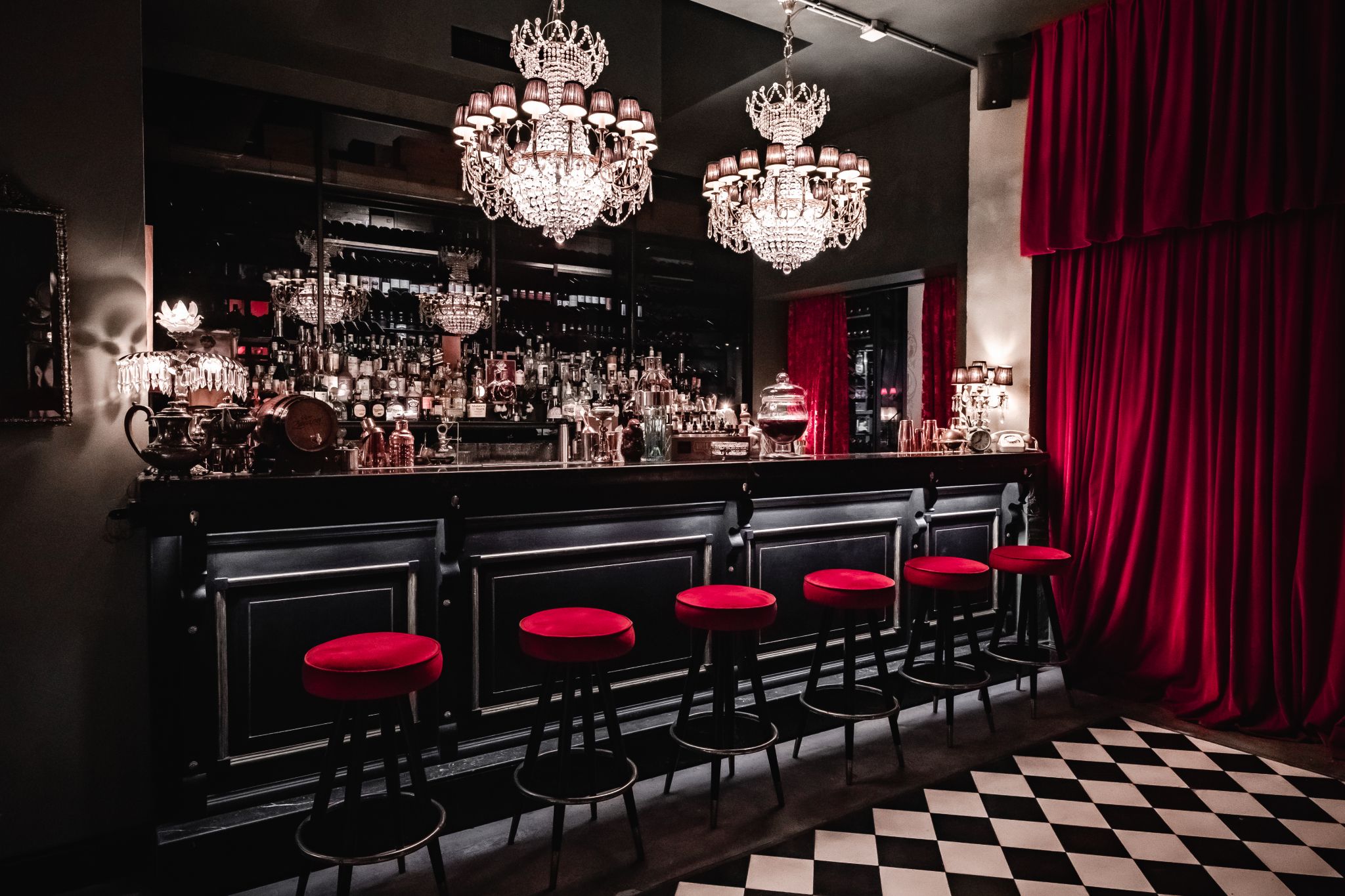 10 locali a Milano dove ascoltare musica dal vivo e gustare drink dei ...