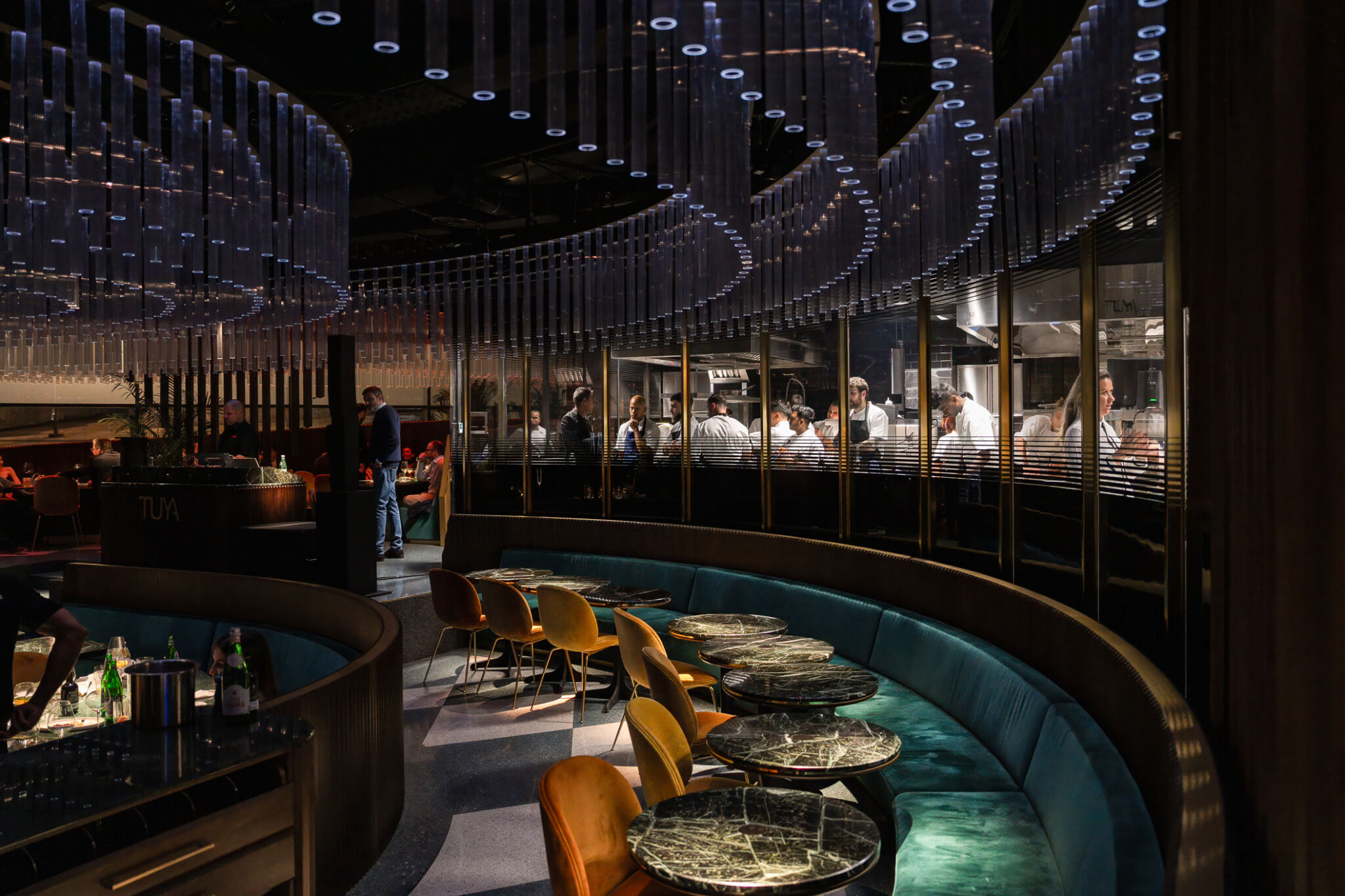 Tuya apre a Milano, il ristorante glamour che ha conquistato Mykonos e ...