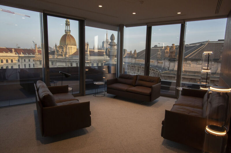 BAIN & COMPANY - Forbes Italia